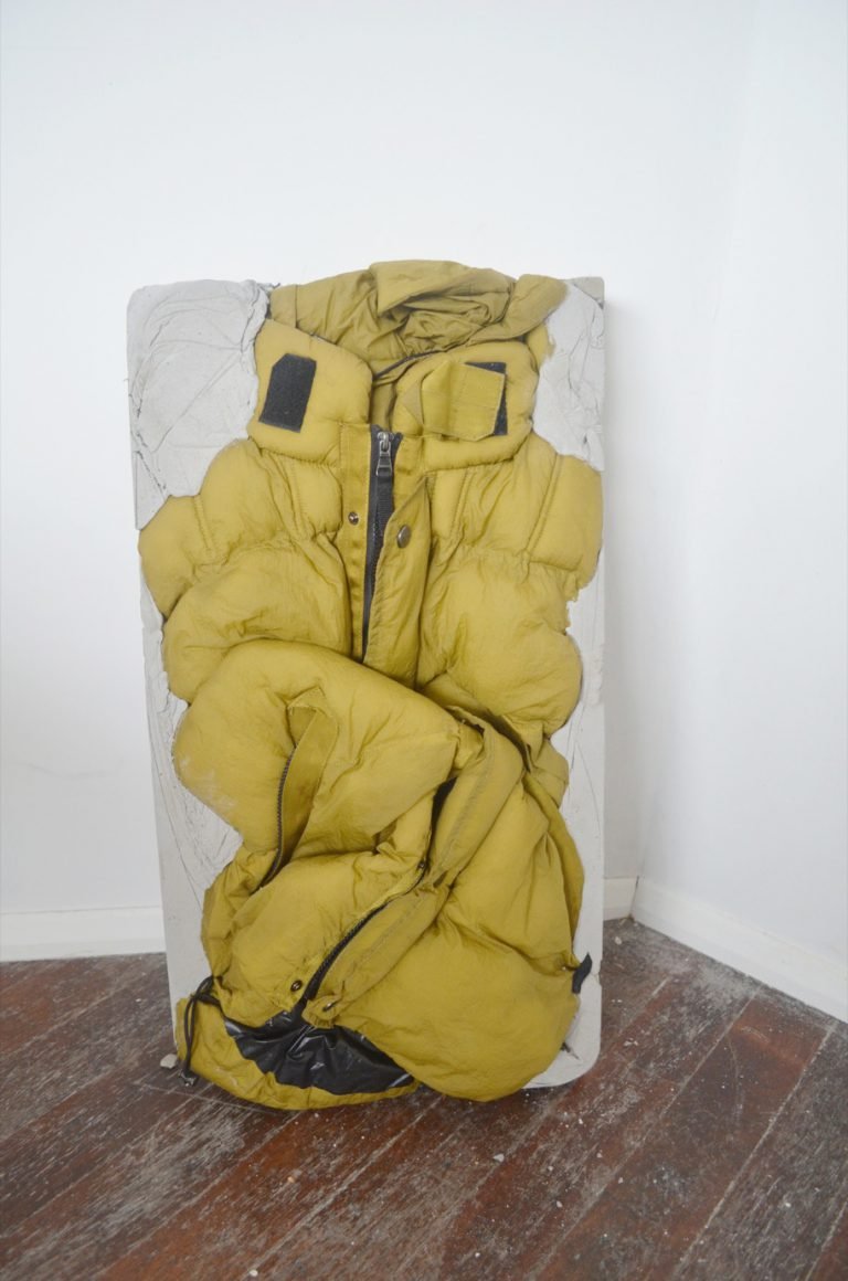 Hendrickje Schimmel: Archiving decaying clothes