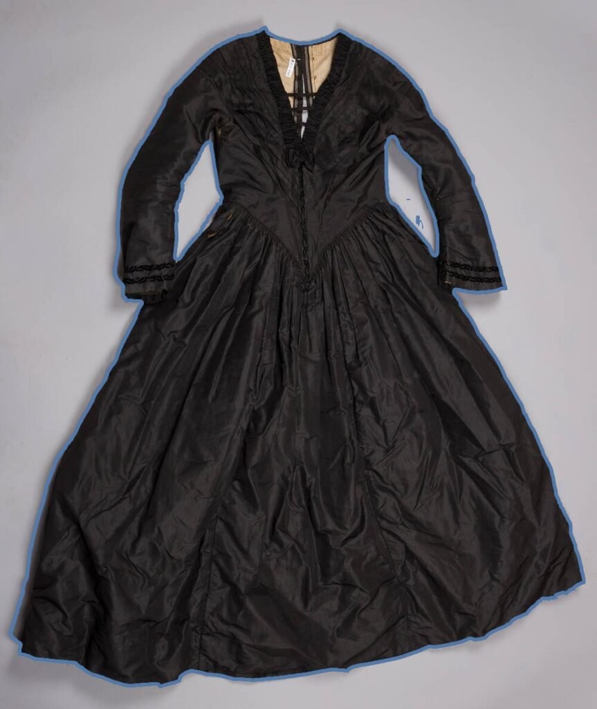Fashioning Death: Victorian Mourning Dress - 1 Granary