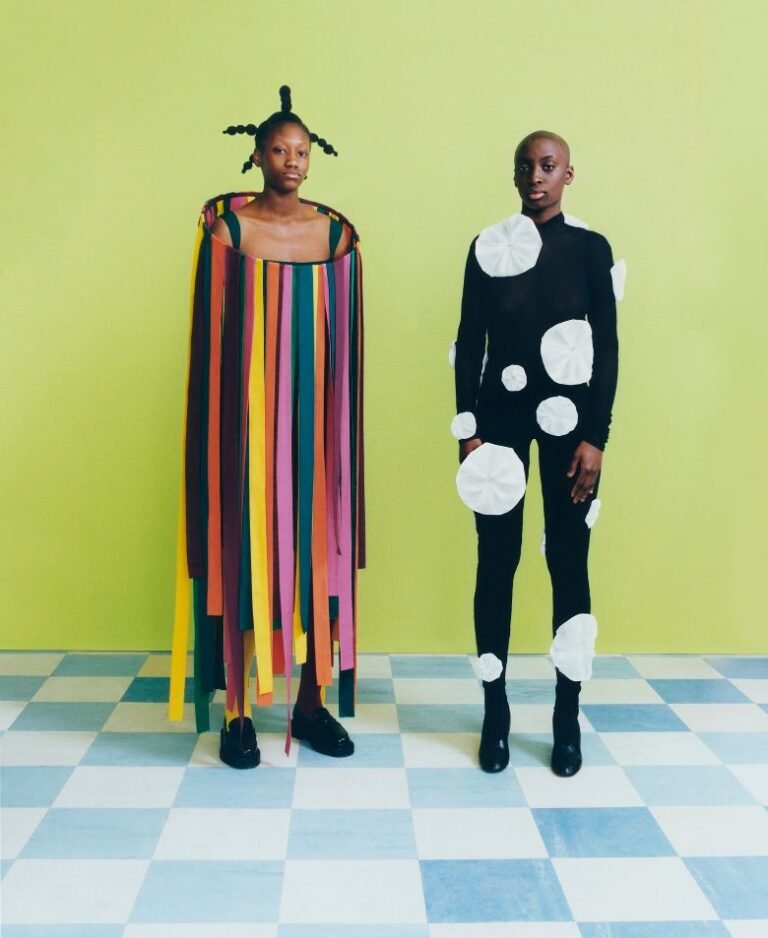 Marco Ribeiro is sculpting habitable paintings with fabric - 1 Granary