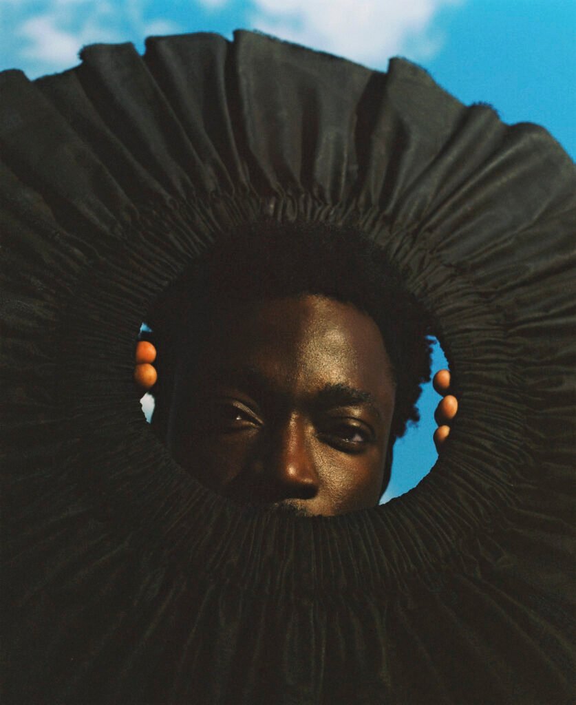 Marco Ribeiro is sculpting habitable paintings with fabric - 1 Granary