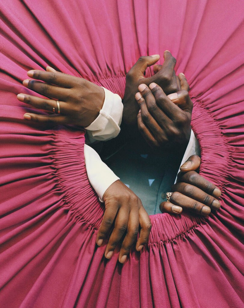 Marco Ribeiro is sculpting habitable paintings with fabric - 1 Granary