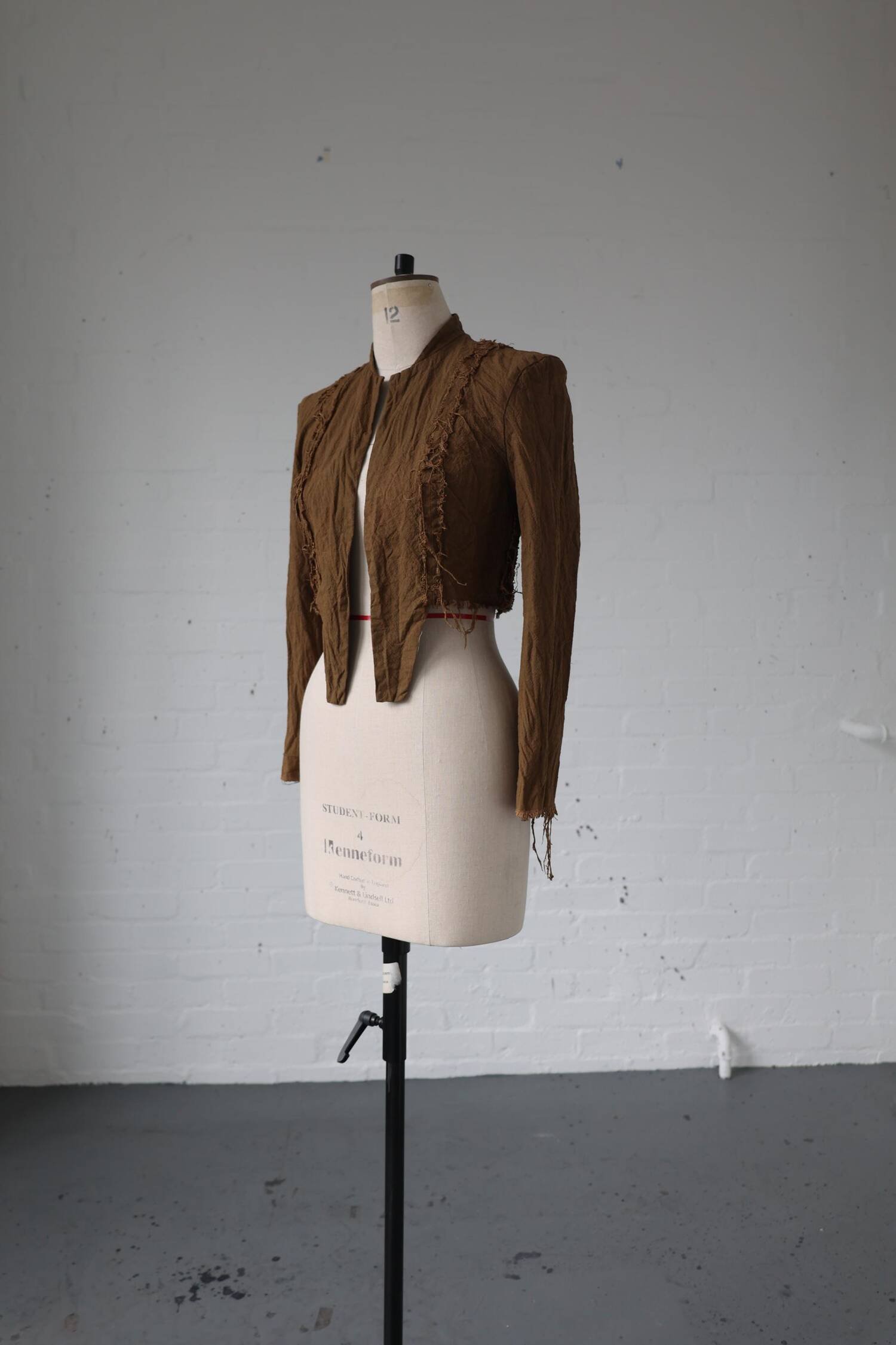Chloe Johnson contextualises the history of slavery through design - 1 ...